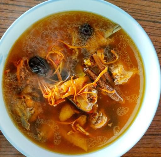 虫草花煲鸡汤还需配什么药材_虫草花鸡汤加什么药材更滋补-第1张图片-山城妙识 虫草花煲鸡汤还需配什么药材_虫草花鸡汤加什么药材更滋补-第1张图片-山城妙识