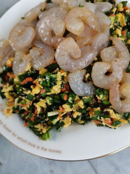 鸡蛋韭菜虾仁饺子馅怎么做_韭菜虾仁饺子馅怎么调好吃-第3张图片-山城妙识