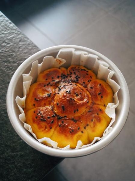 南瓜面包烤箱温度和时间_南瓜面包怎么做才松软-第2张图片-山城妙识