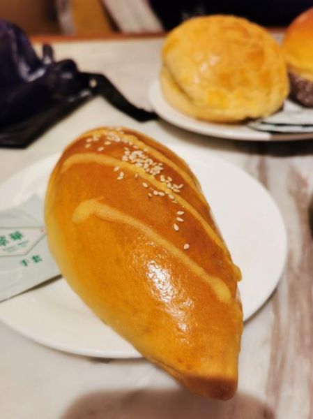 鸡尾包是什么_怎么做正宗港式鸡尾包-第1张图片-山城妙识 鸡尾包是什么_怎么做正宗港式鸡尾包-第1张图片-山城妙识