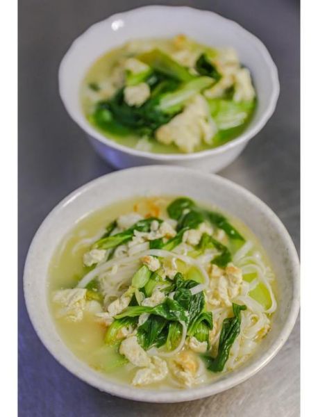 青菜鸡蛋汤面怎么做_青菜鸡蛋汤面热量高吗-第1张图片-山城妙识