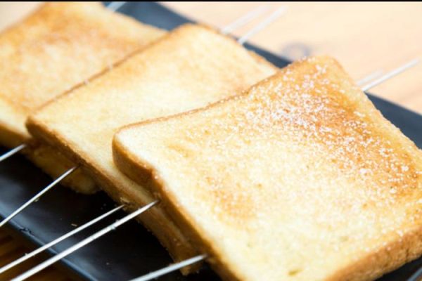 烤箱烤面包片需要多长时间_面包片烤多久才金黄-第1张图片-山城妙识