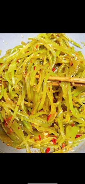 笋丝怎么凉拌_凉拌笋丝的做法窍门-第3张图片-山城妙识