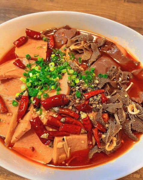 毛血旺必备食材有哪些_正宗毛血旺用什么血旺-第2张图片-山城妙识 毛血旺必备食材有哪些_正宗毛血旺用什么血旺-第2张图片-山城妙识