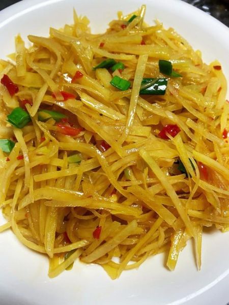 酸辣土豆丝是哪个菜系_正宗做法-第3张图片-山城妙识 酸辣土豆丝是哪个菜系_正宗做法-第3张图片-山城妙识