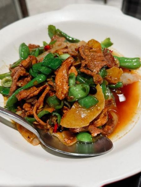 猪肉小炒肉怎么做好吃_小炒肉用什么部位最嫩-第1张图片-山城妙识