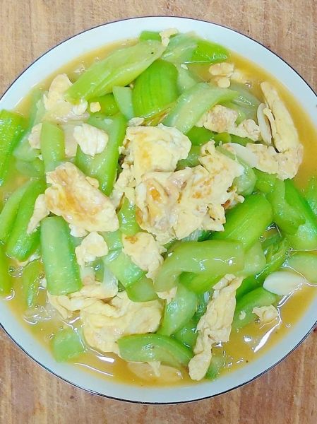 生瓜炒鸡蛋怎么做_生瓜炒鸡蛋的营养价值-第1张图片-山城妙识