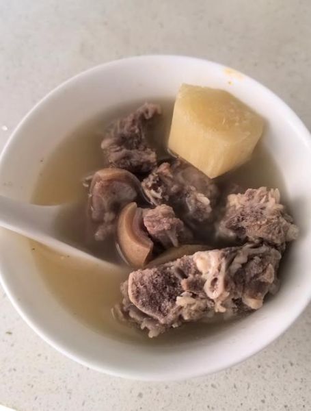 当归炖羊肉汤的做法_当归羊肉汤怎么炖不膻-第2张图片-山城妙识