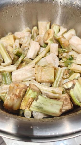 霉苋菜梗怎么做_霉苋菜梗要发酵多久-第2张图片-山城妙识