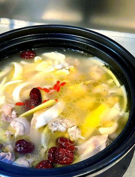 椰子煲鸡的做法大全_椰子鸡用什么椰子最好-第2张图片-山城妙识