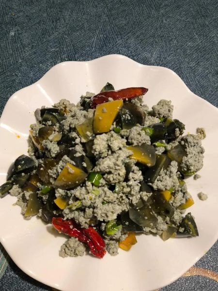 松花蛋豆腐的汁怎么调_松花蛋豆腐蘸料配方-第1张图片-山城妙识 松花蛋豆腐的汁怎么调_松花蛋豆腐蘸料配方-第1张图片-山城妙识