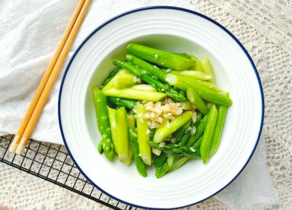 新鲜芦笋怎么吃_芦笋焯水几分钟才脆-第3张图片-山城妙识