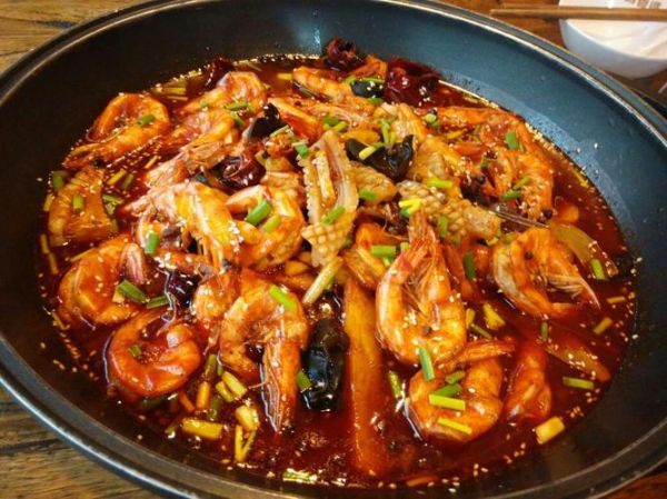 麻辣大虾香锅怎么做_麻辣大虾香锅热量高吗-第1张图片-山城妙识