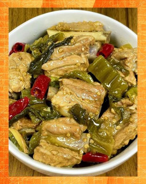 正宗酸菜炖排骨怎么做_酸菜炖排骨的详细步骤-第2张图片-山城妙识