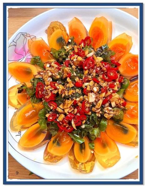 青椒变蛋怎么做_青椒皮蛋做法家常-第1张图片-山城妙识