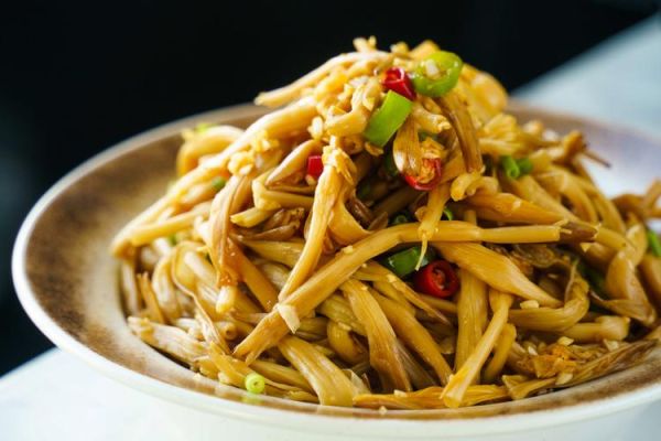 凉拌黄花菜怎么做好吃_凉拌黄花菜的做法大全-第2张图片-山城妙识 凉拌黄花菜怎么做好吃_凉拌黄花菜的做法大全-第2张图片-山城妙识