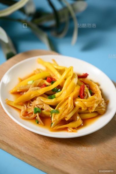 凉拌黄花菜怎么做好吃_凉拌黄花菜的做法大全-第1张图片-山城妙识 凉拌黄花菜怎么做好吃_凉拌黄花菜的做法大全-第1张图片-山城妙识