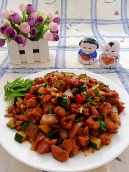 酱爆鸭丁怎么做_酱爆鸭丁正宗做法-第1张图片-山城妙识 酱爆鸭丁怎么做_酱爆鸭丁正宗做法-第1张图片-山城妙识