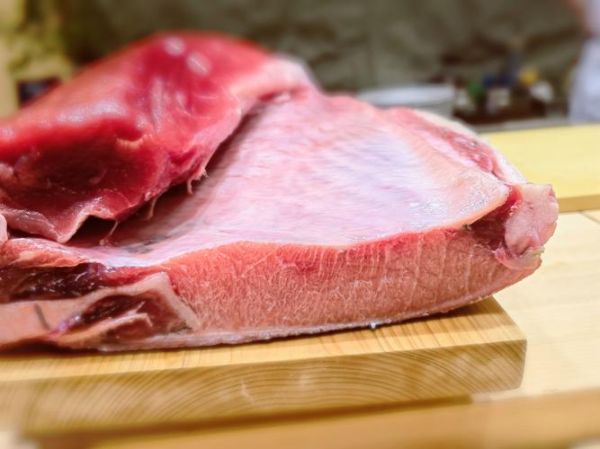 金枪鱼口感像什么肉_和牛肉对比-第1张图片-山城妙识