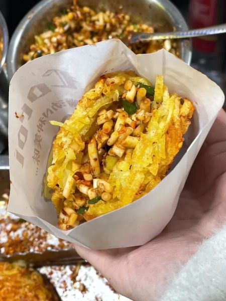 铁板土豆丝饼怎么做_摆摊土豆丝饼配方-第1张图片-山城妙识