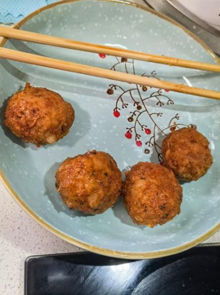 红烧牛肉丸子怎么做_家常做法步骤详解-第2张图片-山城妙识