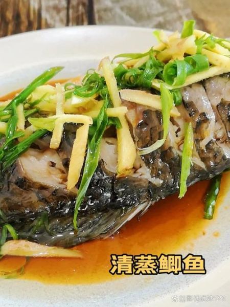 清蒸鲫鱼怎么做好吃又简单家常_清蒸鲫鱼最正宗的做法-第1张图片-山城妙识