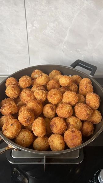 菜籽油炸肉圆好吃吗_菜籽油炸肉圆口感怎么样-第1张图片-山城妙识