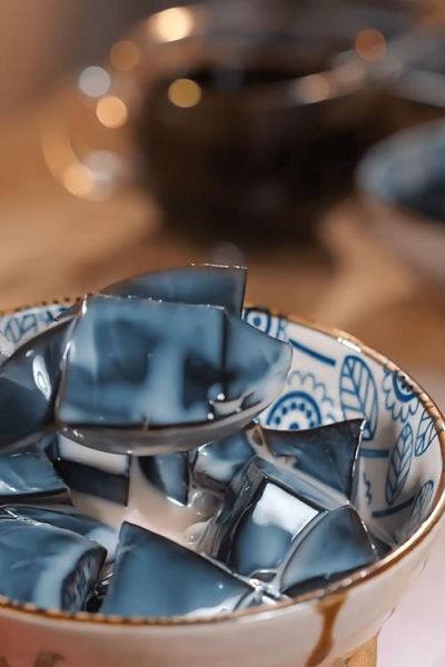 什么时候吃龟苓膏最好_龟苓膏空腹能吃吗-第2张图片-山城妙识 什么时候吃龟苓膏最好_龟苓膏空腹能吃吗-第2张图片-山城妙识