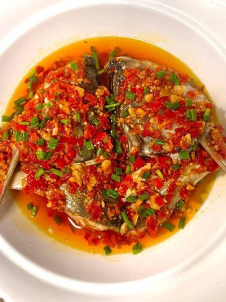 剁椒鱼头怎么蒸不腥_剁椒鱼头用什么鱼最好-第1张图片-山城妙识