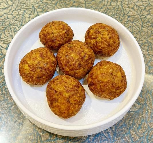 清蒸四喜丸子怎么做_清蒸四喜丸子蒸多久-第2张图片-山城妙识 清蒸四喜丸子怎么做_清蒸四喜丸子蒸多久-第2张图片-山城妙识