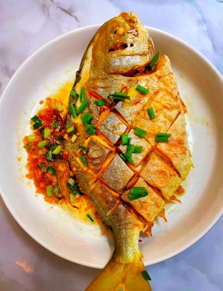 香煎金鲳鱼怎么做_香煎金鲳鱼用不用去鳞-第1张图片-山城妙识