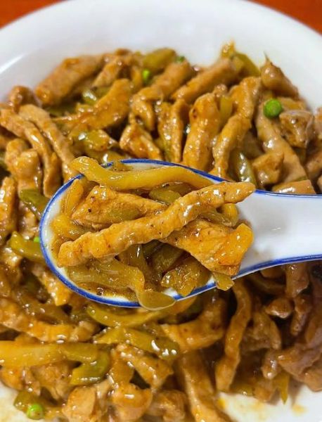 榨菜炒肉丝榨菜要洗吗_榨菜炒肉丝要不要焯水-第1张图片-山城妙识 榨菜炒肉丝榨菜要洗吗_榨菜炒肉丝要不要焯水-第1张图片-山城妙识