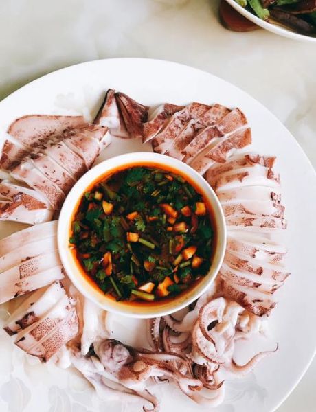 东山红烧小管鱿鱼怎么做_东山红烧小管鱿鱼的家常做法-第1张图片-山城妙识 东山红烧小管鱿鱼怎么做_东山红烧小管鱿鱼的家常做法-第1张图片-山城妙识