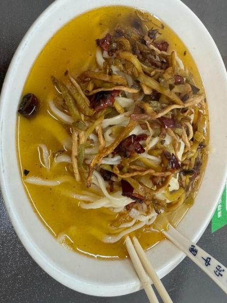 肉丝面汤汁怎么做好吃_肉丝面汤汁配方比例-第3张图片-山城妙识 肉丝面汤汁怎么做好吃_肉丝面汤汁配方比例-第3张图片-山城妙识