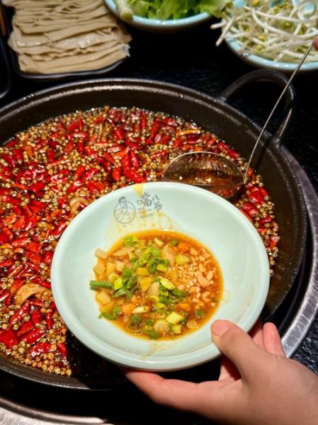 麻辣牛蛙火锅怎么做_牛蛙火锅底料配方-第2张图片-山城妙识