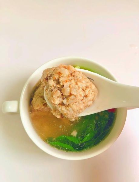 清炖狮子头汤怎么做_正宗做法步骤-第1张图片-山城妙识