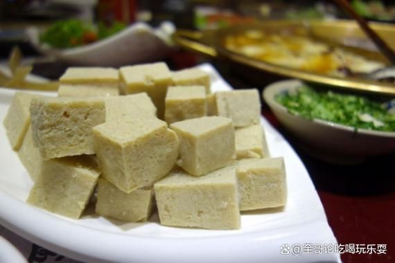 冻豆腐怎么冻出来最好_冻豆腐冷冻技巧-第1张图片-山城妙识
