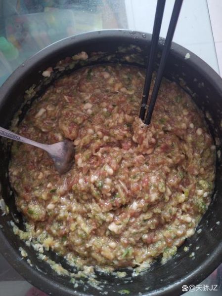 猪肉大葱馅怎么调才香_猪肉大葱馅的窍门-第2张图片-山城妙识