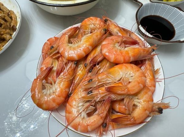 清蒸大白虾怎么做_清蒸大白虾要蒸几分钟-第1张图片-山城妙识 清蒸大白虾怎么做_清蒸大白虾要蒸几分钟-第1张图片-山城妙识
