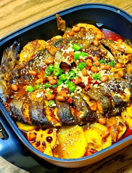 香辣烤鱼怎么做好吃_家常做法步骤详解-第1张图片-山城妙识