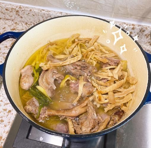 鸭肉煲的做法大全家常_鸭肉煲怎么做好吃-第1张图片-山城妙识