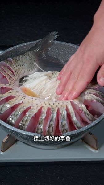 草鱼肉饺子馅怎么做_草鱼肉饺子馅去腥技巧-第2张图片-山城妙识