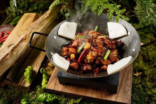 云南十二道名菜有哪些_云南菜必吃推荐-第2张图片-山城妙识