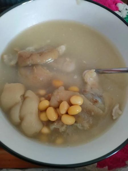 黄豆猪蹄汤下奶吗_怎么做才有效-第1张图片-山城妙识 黄豆猪蹄汤下奶吗_怎么做才有效-第1张图片-山城妙识