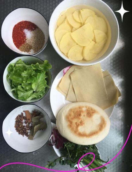土豆片夹馍怎么做_家常做法步骤详解-第1张图片-山城妙识