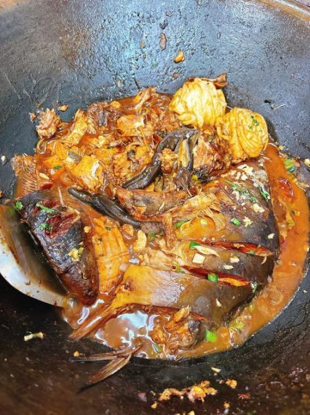 炖鱼配菜有哪些_炖鱼配菜怎么搭配-第1张图片-山城妙识 炖鱼配菜有哪些_炖鱼配菜怎么搭配-第1张图片-山城妙识