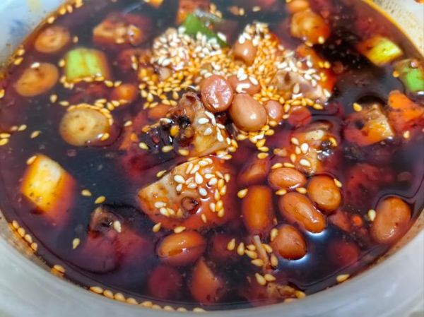 凉拌兔丁怎么做_四川正宗做法-第1张图片-山城妙识