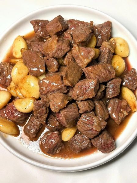 蒜苗炒牛肉怎么做_蒜苗牛肉怎么炒才嫩-第3张图片-山城妙识