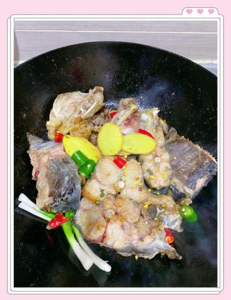 红烧鲶鱼怎么做_正宗做法步骤-第2张图片-山城妙识