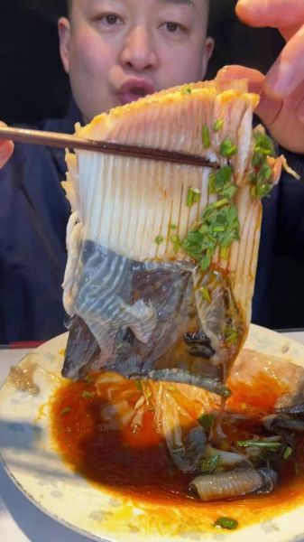 鳐鱼怎么做好吃_鳐鱼的做法大全图解-第2张图片-山城妙识